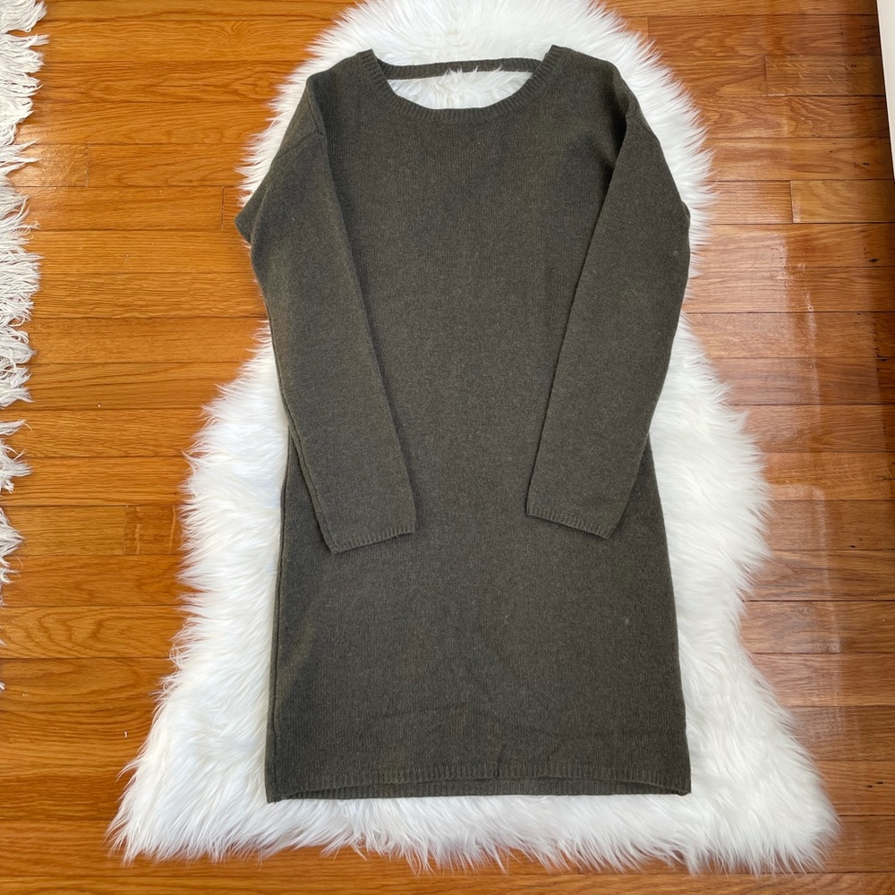 360 Cashmere Daniella Olive Green Open Back Long Slee… - Gem